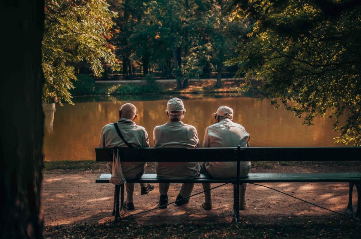 老齡化現象加劇，加州面臨挑戰 - Happy 50 Plus